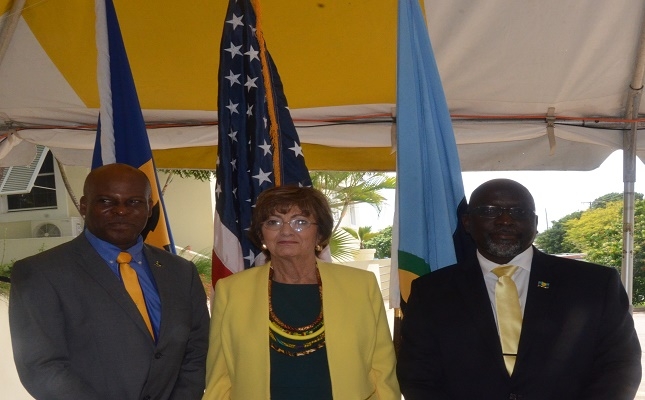 SKNVibes | U.S. Government makes donation of U.S. $ 1 million computer ...