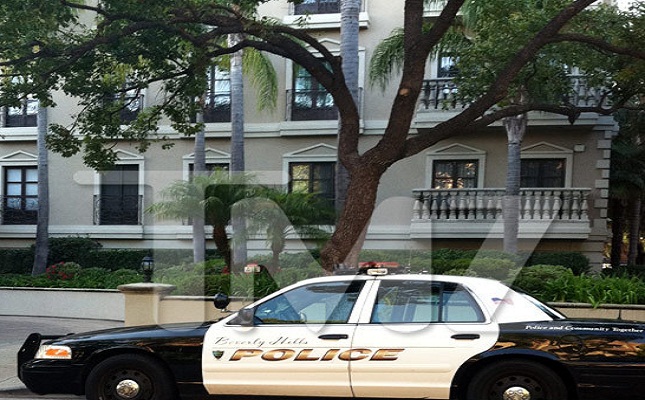 SKNVibes | Famous 90’s rapper Heavy D dies at age 44.